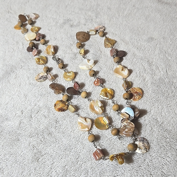 Jewelry | 36 Shell Necklace With Various Size And Shaped Shells Accents ...